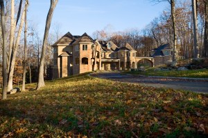 PROMINENT CUSTOM HOME BUILDER TAPS MADISON HAWK TO AUCTION MAJESTIC ...