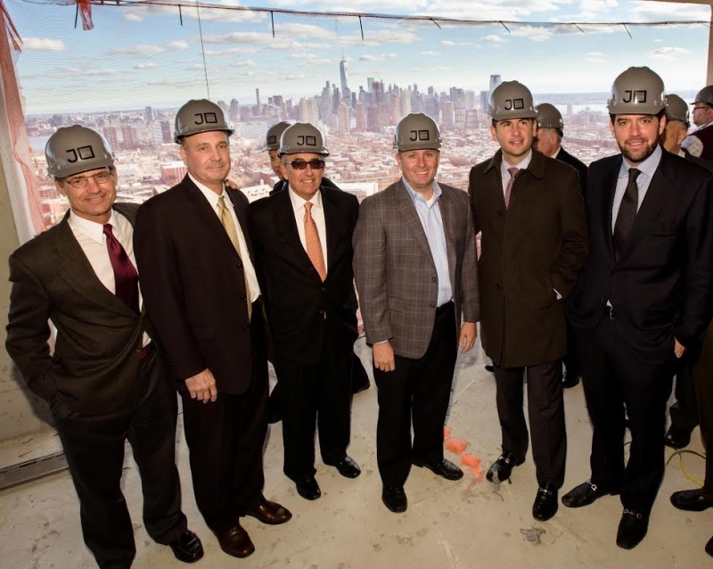First Journal Squared Residential Tower Tops Out At 563 Feet In Jersey ...
